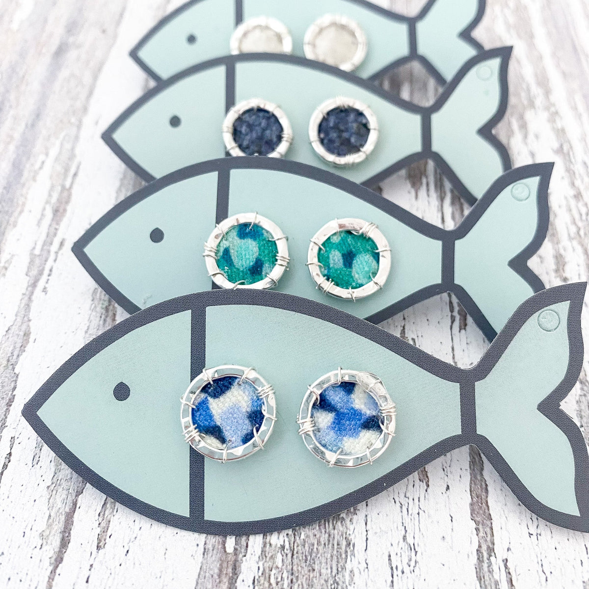 navy boa- silver – little fish BOATEAK