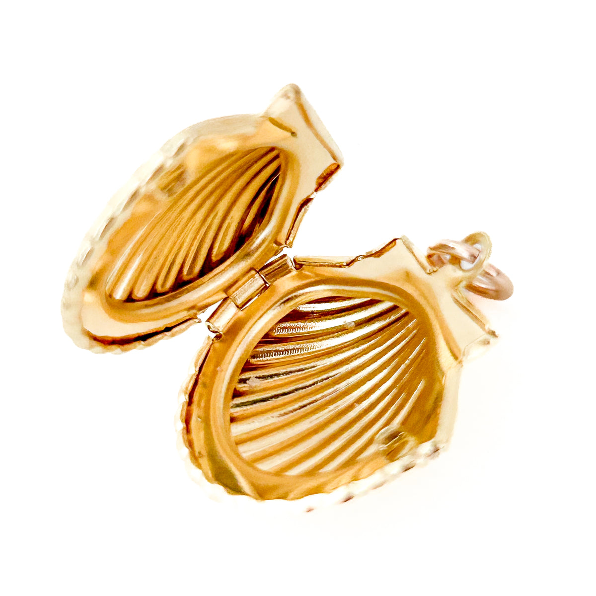 clam shell locket charm- SLIDER – little fish BOATEAK